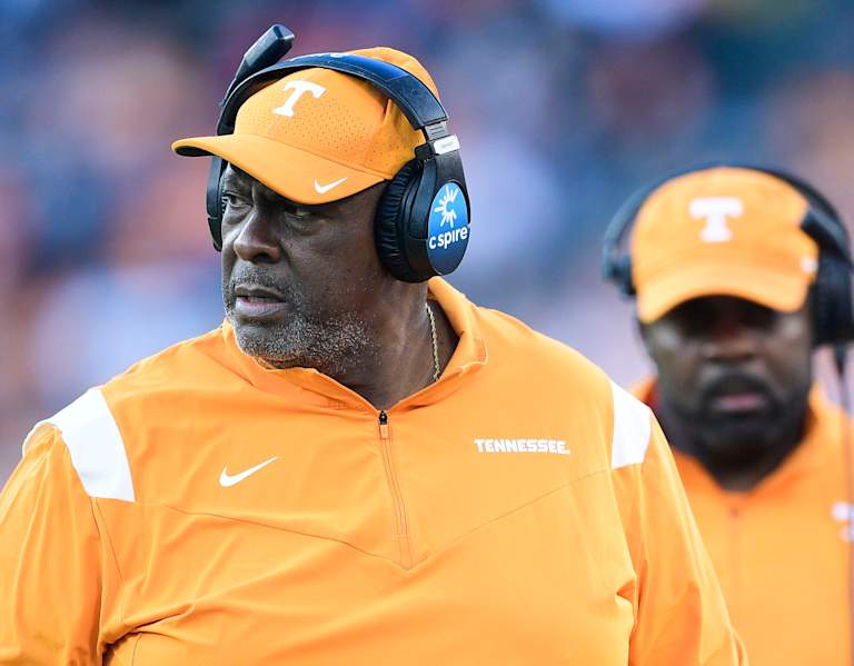 Tennessee football offers Division II defensive lineman in transfer ... Tennessee football offers Division II defensive lineman in transfer ...