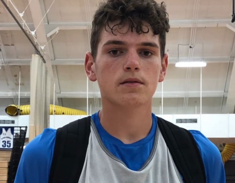 Michigan Wolverines Basketball Recruiting: Center Donovan Clingan ... Michigan Wolverines Basketball Recruiting: Center Donovan Clingan ...