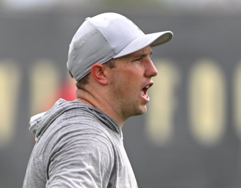 DevilsDigest TV: Kenny Dillingham previews spring practice - ASUDevils ... DevilsDigest TV: Kenny Dillingham previews spring practice - ASUDevils ...