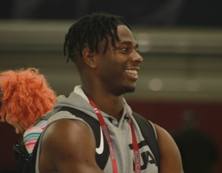 South Carolina Gamecocks sign Georgia TE Jaheim Bell. South Carolina Gamecocks sign Georgia TE Jaheim Bell.