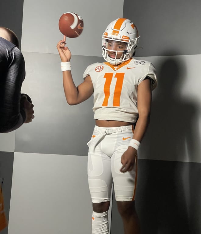 2026 Texas WR Jaylen Pile talks current Junior Day visit Vols recruitment VolReport Tennessee Volunteers Football Basketball Recruiting