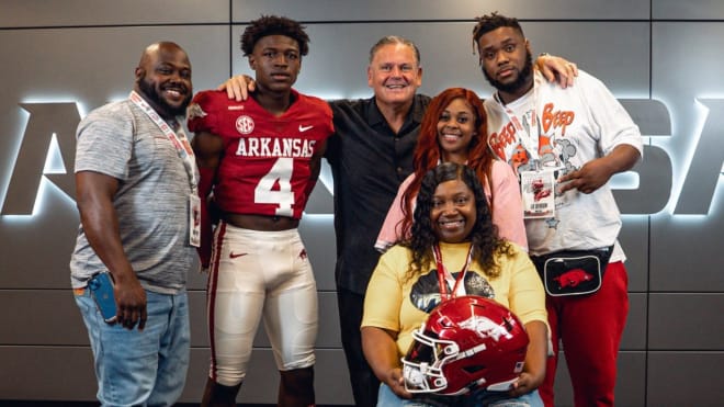 Arkansas Razorbacks football Newcomer Profile: 2024 linebacker Julius Pope Arkansas Razorbacks football Newcomer Profile: 2024 linebacker Julius Pope